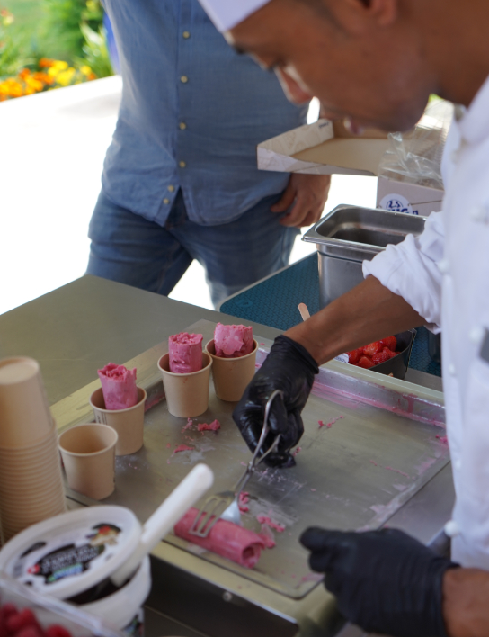 Iceroll-Delice | Rolled Ice Cream Animation Cooked in Front of You